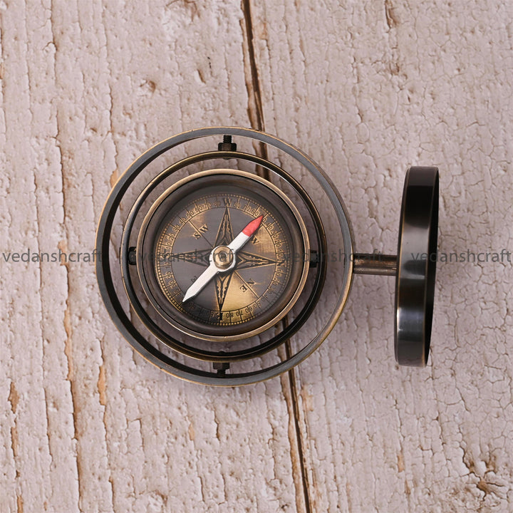 BRASS ANTIQUE ROTATNG COMPASS - Vedansh Craft